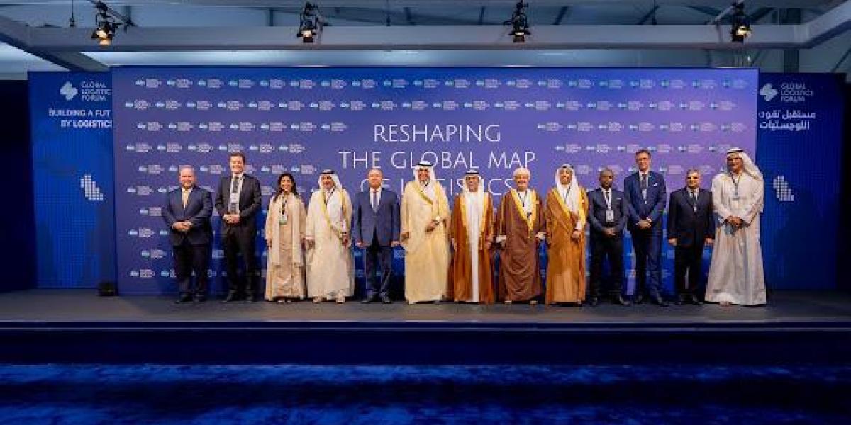Minister Attends “Global Logistics Forum” Opening in Riyadh | Ministry of Transport